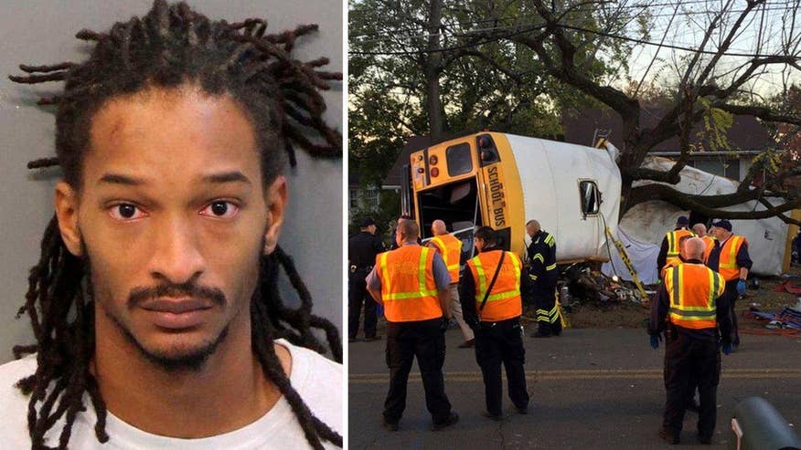 Tennessee Bus Driver Charged In Crash That Left 6 Dead Including 5