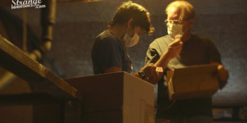 Strange Inheritance: Big baseball card find discovered in cardboard box ...