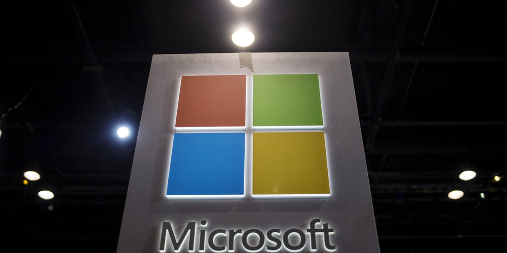 Microsoft launches new smartphones, tablet | Fox Business Video