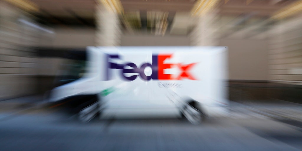 FedEx expecting to ship 371M packages this holiday season | Fox ...