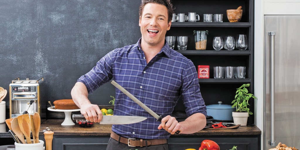 Inside Rocco DiSpirito’s ‘Negative Calorie’ book | Fox Business Video