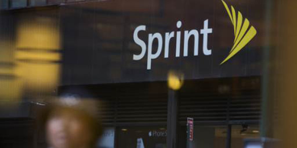 Could a Sprint/T-Mobile deal fly with regulators? | Fox Business Video