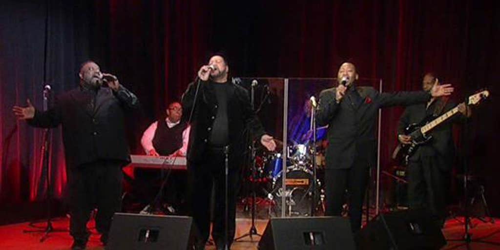 Alvin Darling & Celebration perform ‘America the Beautiful’ | Fox ...