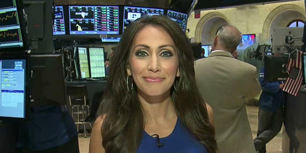 Best Buy Shares Hit Annual High | Fox Business Video
