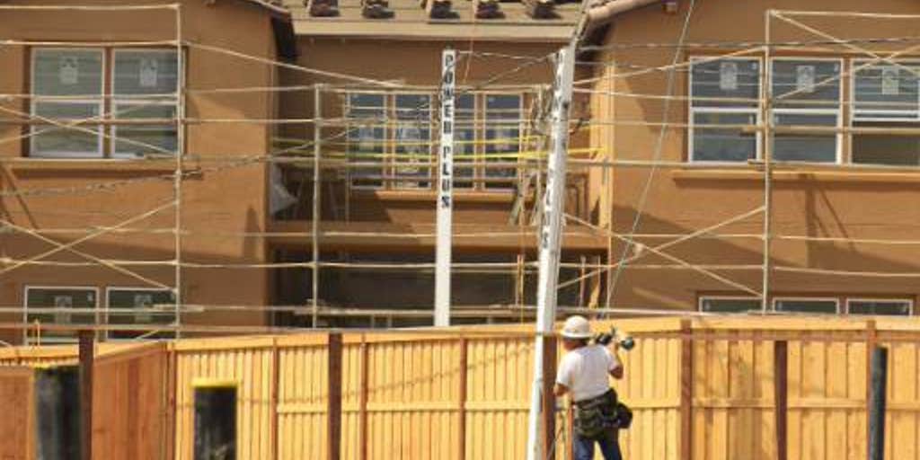 KB Home logs 3Q earnings miss | Fox Business Video