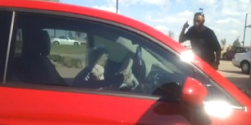 Angry man reacts to panhandler driving a new Fiat | Fox Business Video