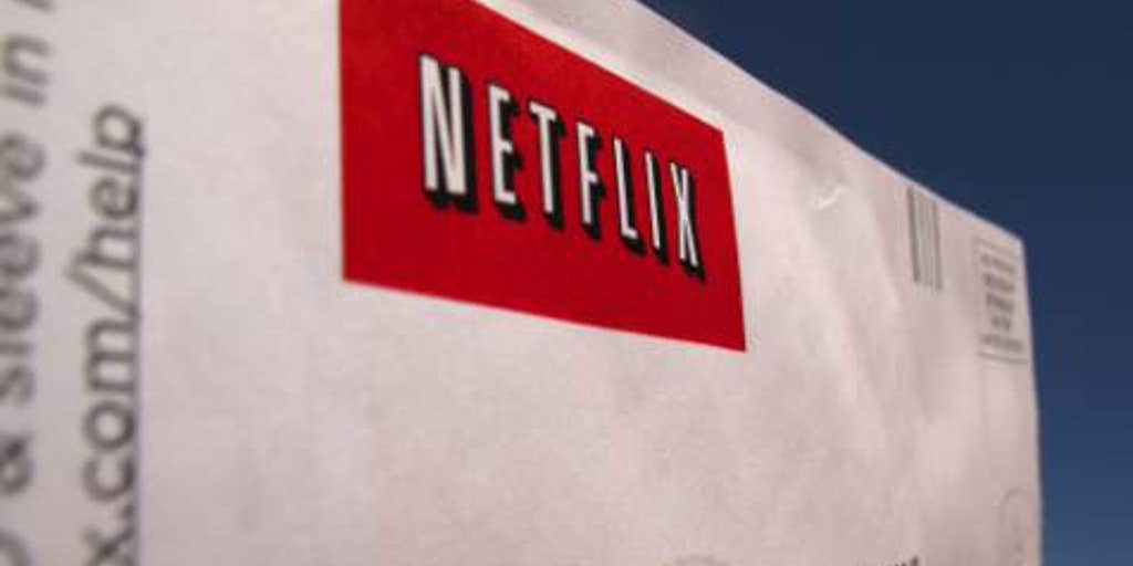 Netflix takes on movie theaters | Fox Business Video