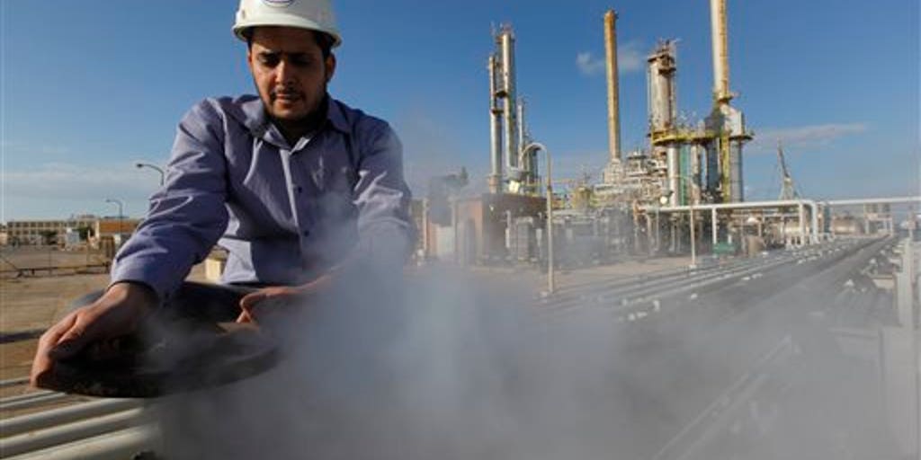 Oil stocks getting crushed | Fox Business Video