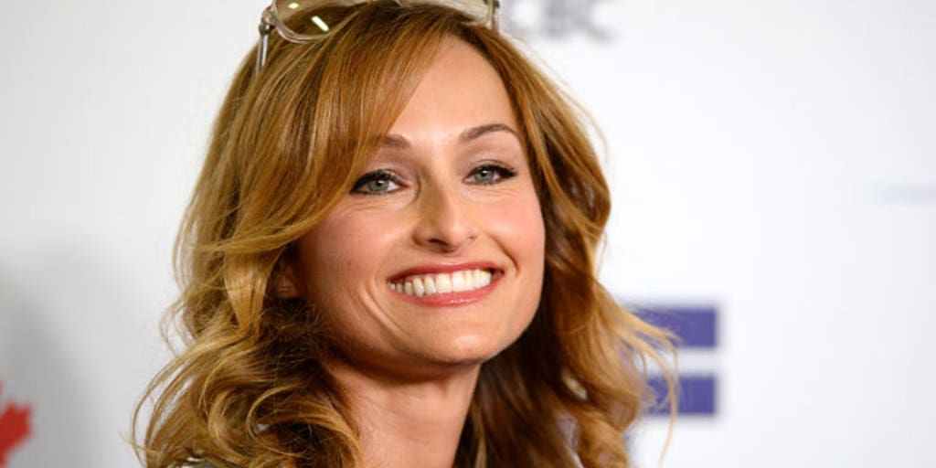 Getting Giada's Smoky Eyes | Fox News Video