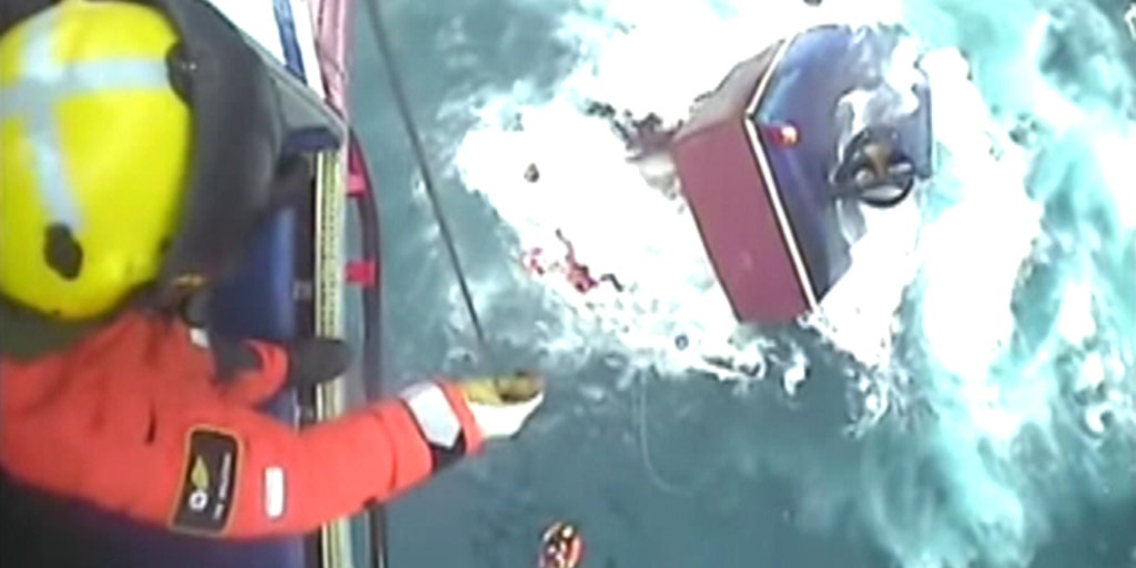 Remarkable rescue: Fishermen saved from sinking boat | Fox News Video