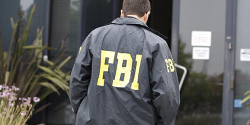 FBI agents now required to pass physical fitness test | Fox News Video