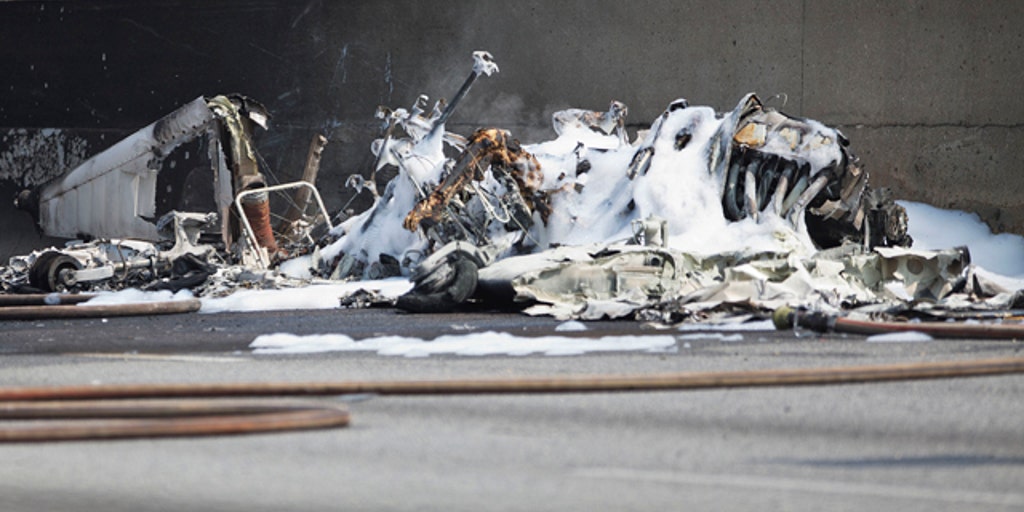 Four dead after small plane crashes on Georgia highway | Fox News Video