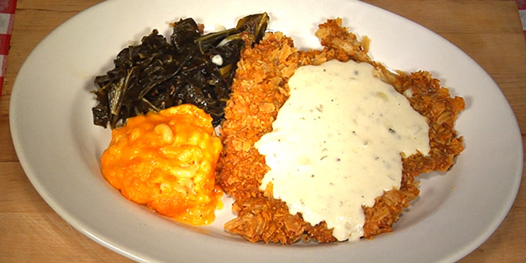 Making Virgil's Chicken Fried Steak | Fox News Video