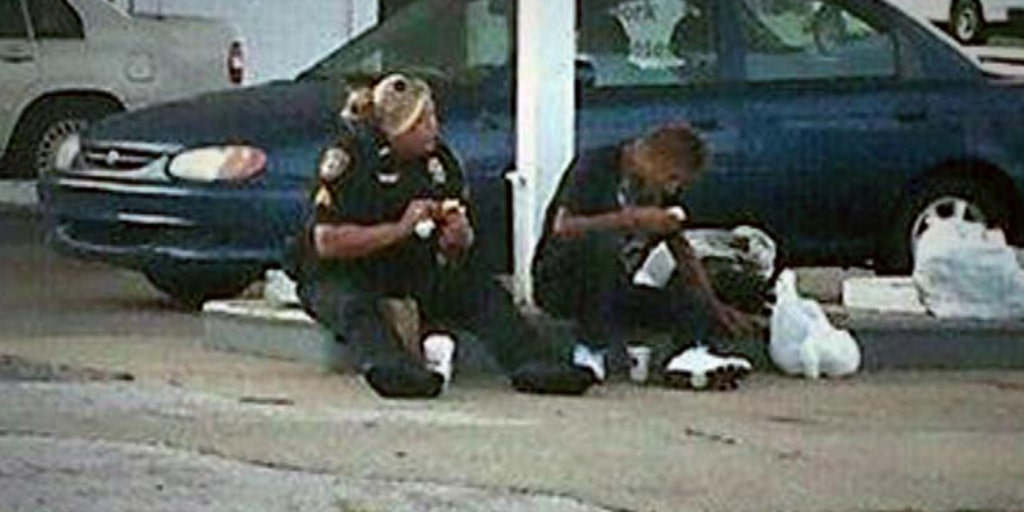 Police Officers Compassion Caught On Camera Fox News Video