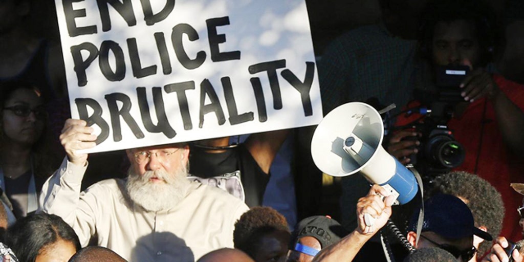 Growing anti-police mentality in the US | Fox News Video