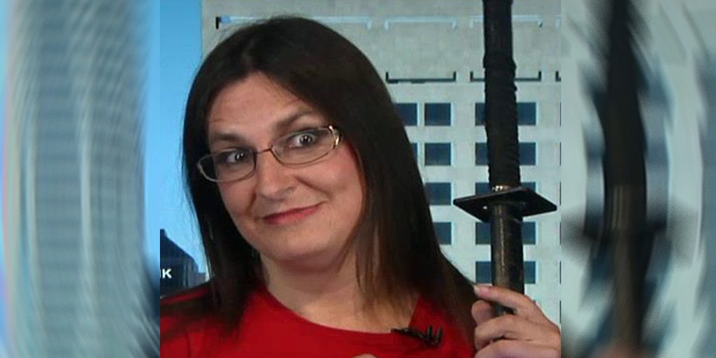 Woman fights off intruder with medieval combat training | Fox News Video