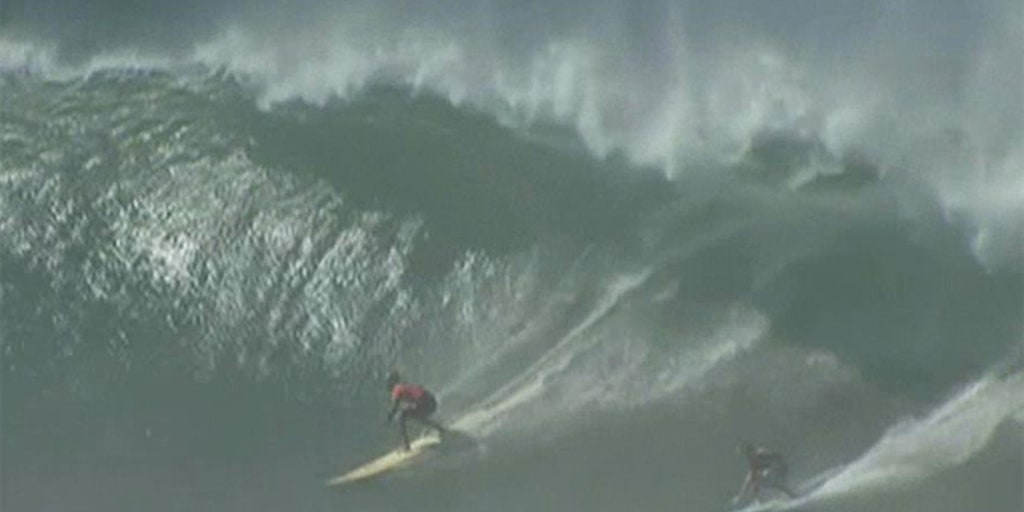 Surf's up: Epic waves crash into Hawaii's North Shore | Fox News Video