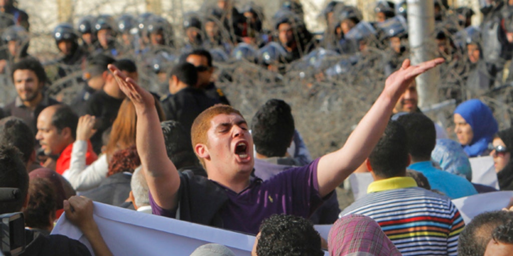 Protests break out on 2nd anniversary of Egyptian uprising | Fox News Video