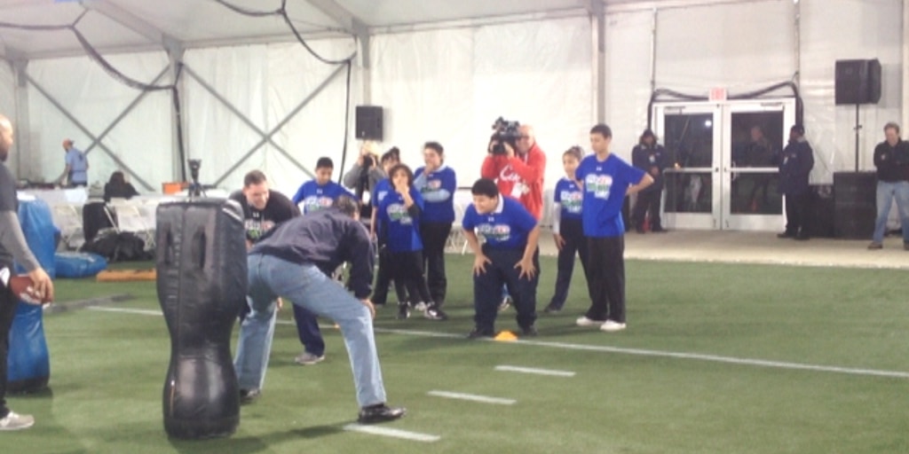 Super Bowl Week: Students Get Football Pointers By Anthony Muñoz | Fox ...