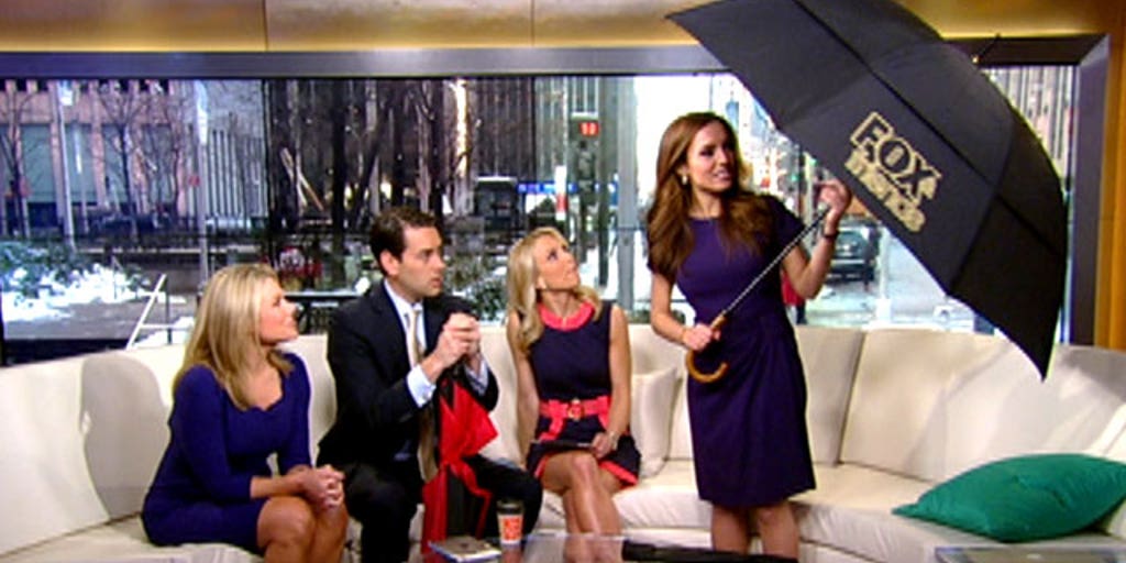 After the Show Show: Giant umbrellas | Fox News Video