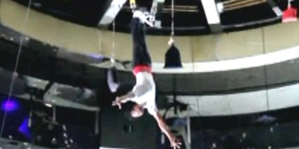 Scary 85-foot-fall by circus acrobat caught on tape | Fox News Video