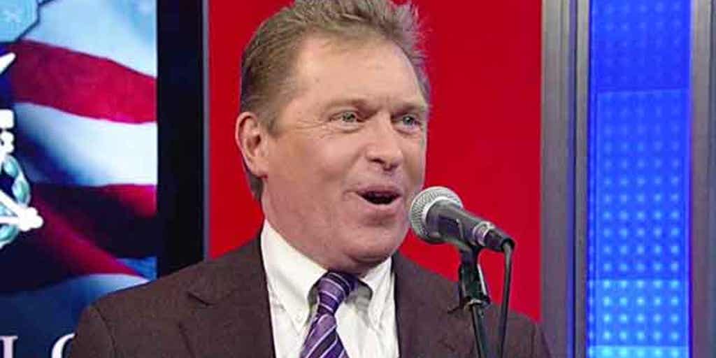 'America's Tenor' sings in support of our troops | Fox News Video