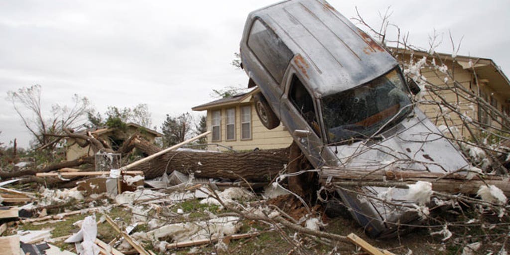 Tornadoes cut deadly path through Arkansas, Oklahoma | Fox News Video