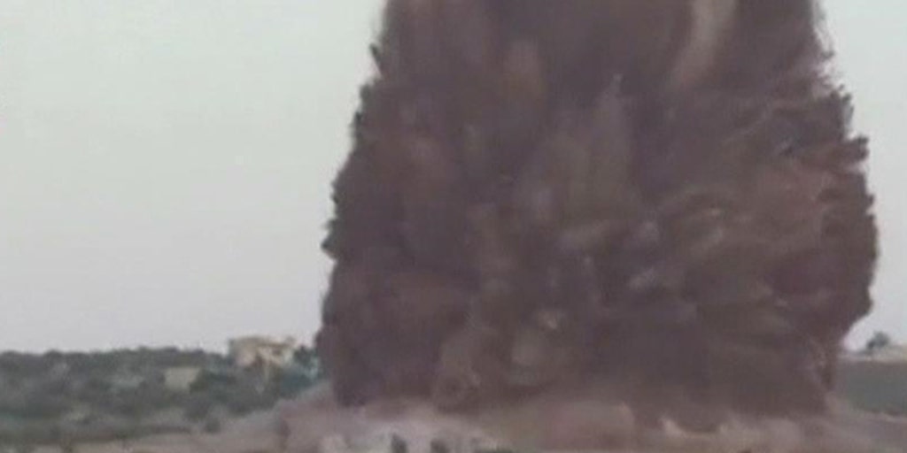 Tunnel Buster Syrian Rebels Blow Up Military Base Fox News Video