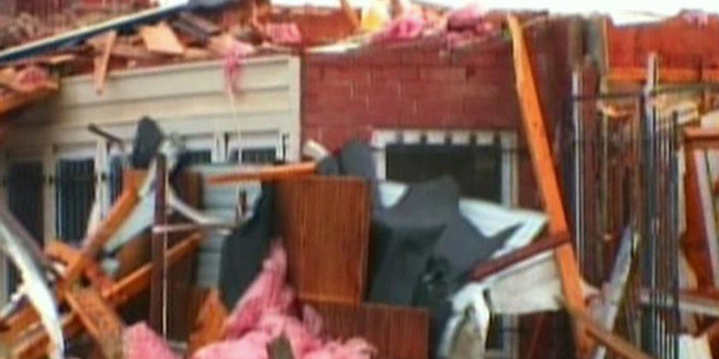 1 dead after series of tornadoes hit Plains, Midwest | Fox News Video