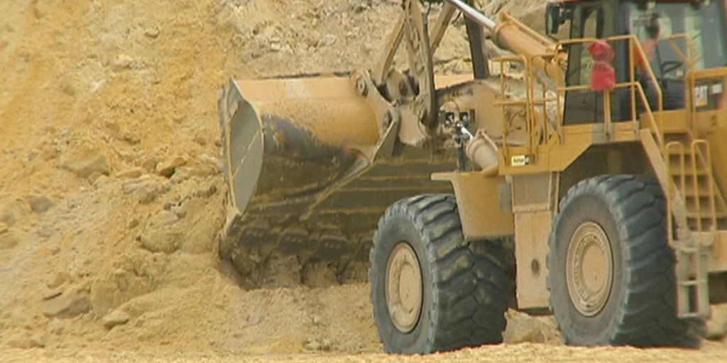 Sand demand: Fracking material revitalizing communities | Fox News Video