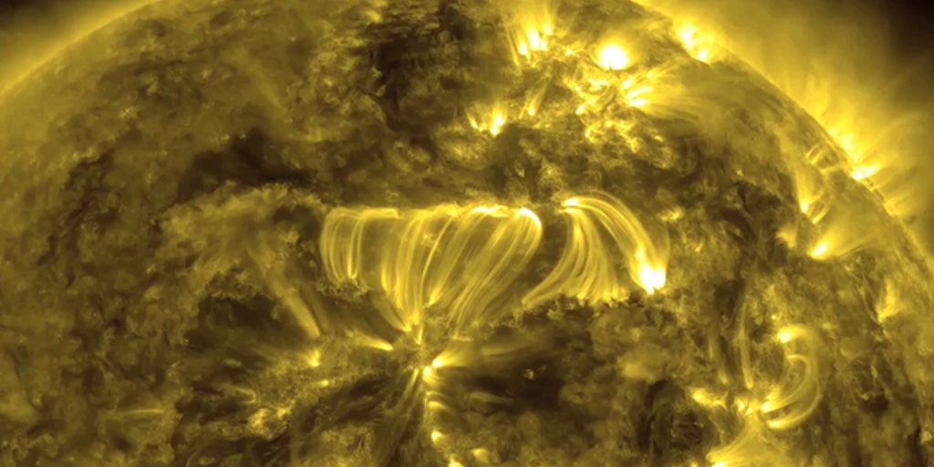 'Canyon of fire' erupts on the sun | Fox News Video