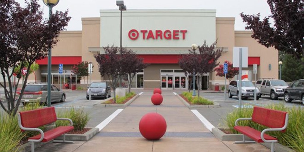 Target sued by shopper over data security breach | Fox News Video