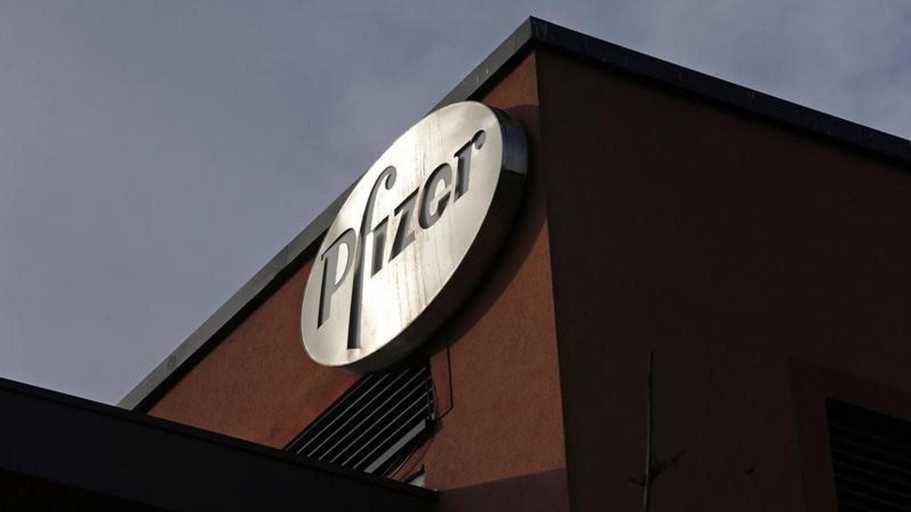 Pfizer's Celebrex shown to be as safe as ibuprofen or naproxen: study ... Pfizer's Celebrex shown to be as safe as ibuprofen or naproxen: study ...