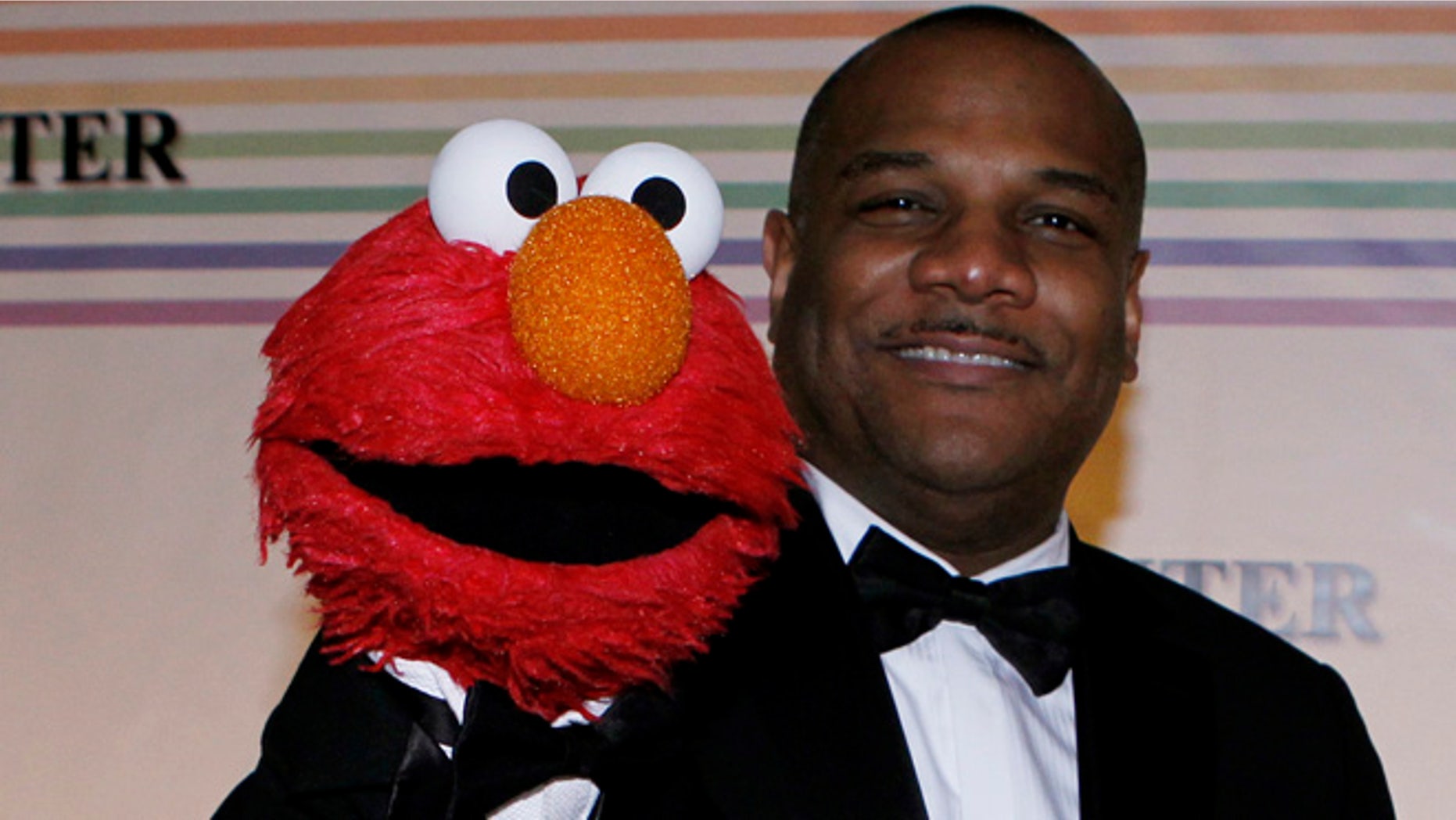 The Voice Of Sesame Street S Elmo Denies He Had Gay Sex With A Minor