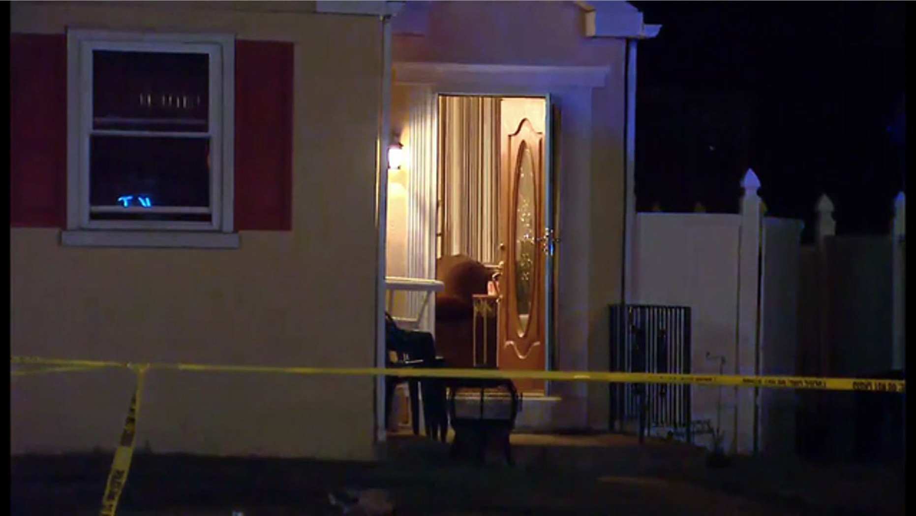 Neighbor Man Stood Naked After Shooting Wife With Crossbow Fox News