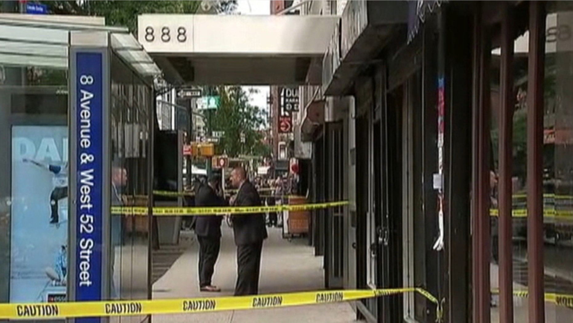 4 teens stabbed near New York City school in fight among students | Fox ... 4 teens stabbed near New York City school in fight among students | Fox ...