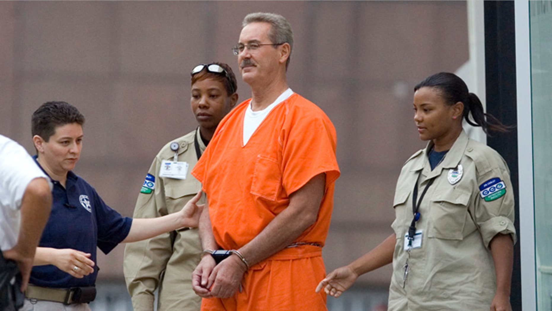 Prison Beating Clouds Trial Of Accused Ponzi Schemer Stanford Fox News