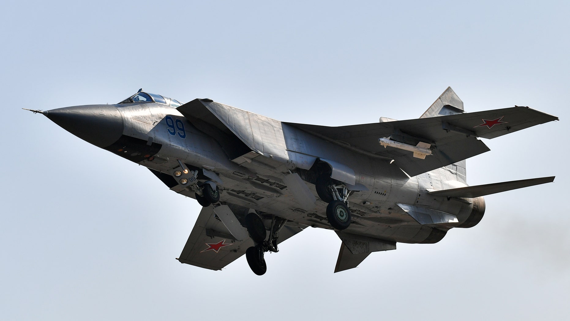 Russia will send fighter jets to patrol North Pole, report says | Fox News Russia will send fighter jets to patrol North Pole, report says | Fox News