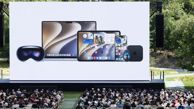 Live updates: Apple's Tim Cook delivers WWDC26 keynote in his farewell ...