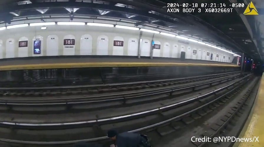 Man Who Fell Onto Nyc Subway Tracks Is Rescued By Cops And Good