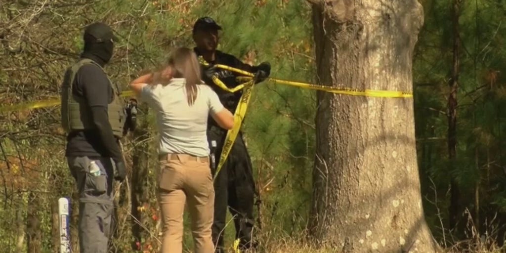 Police discover headless body in abandoned house after following dog ...