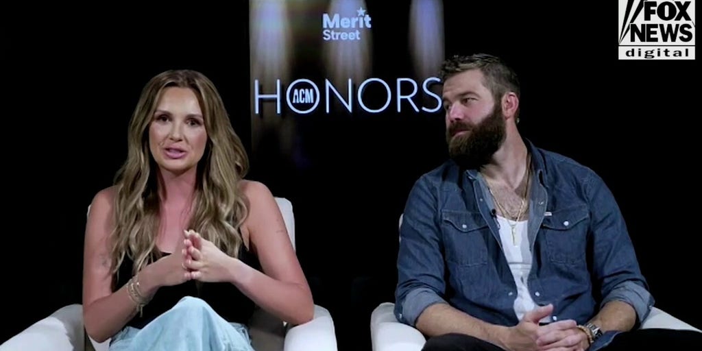 CMA Honors co-hosts Carly Pearce and Jordan Davis shared their ...