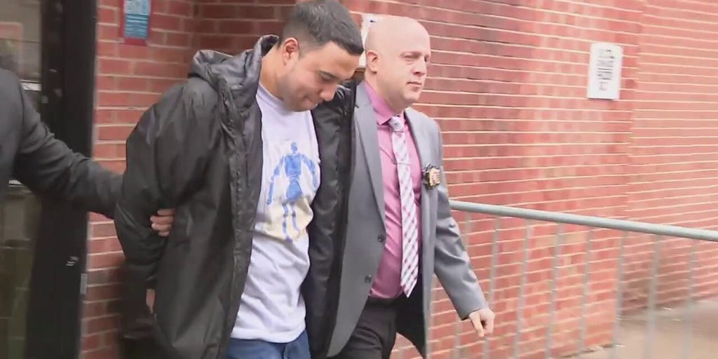 Suspected Nyc Baseball Bat Attacker Released On 7 500 Bail Day After
