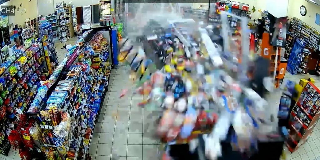 Florida man crashes into gas station convenience store at high speed ...