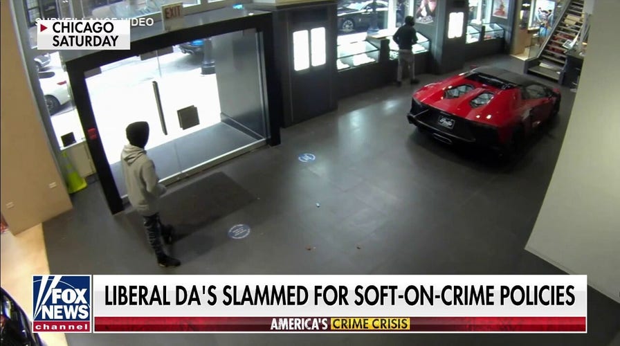 Chicago Crime Spree 5 Robbed 3 Pistol Whipped In Separate Incidents
