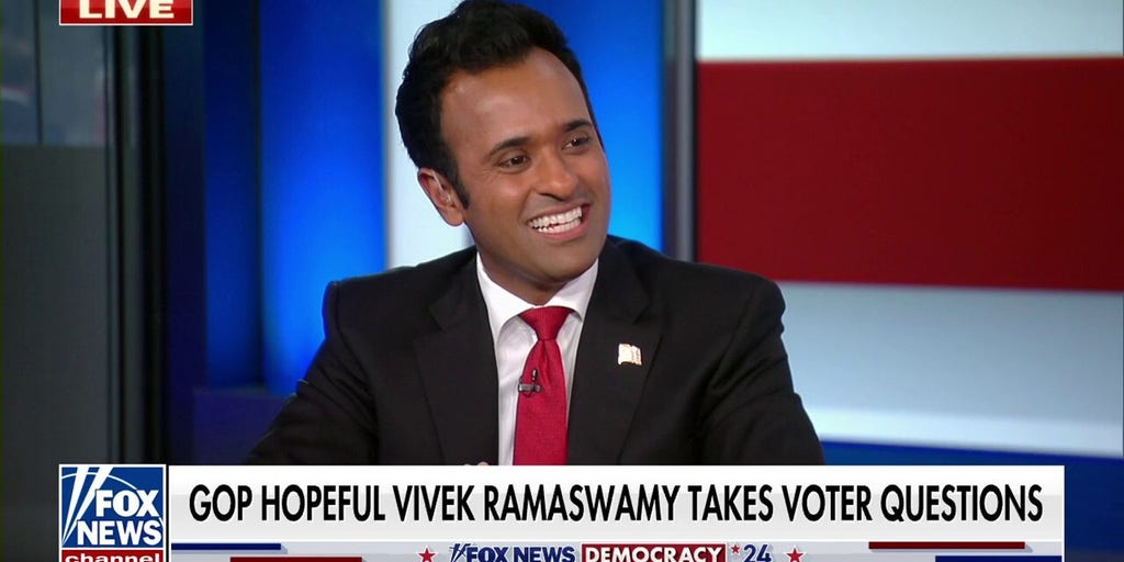 2024 hopeful Vivek Ramaswamy takes voter questions from independent ...