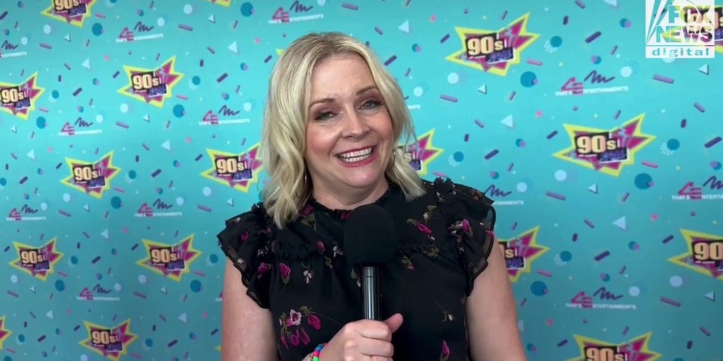Melissa Joan Hart talks 'bonus' of sharing racy Maxim photo story | Fox ...