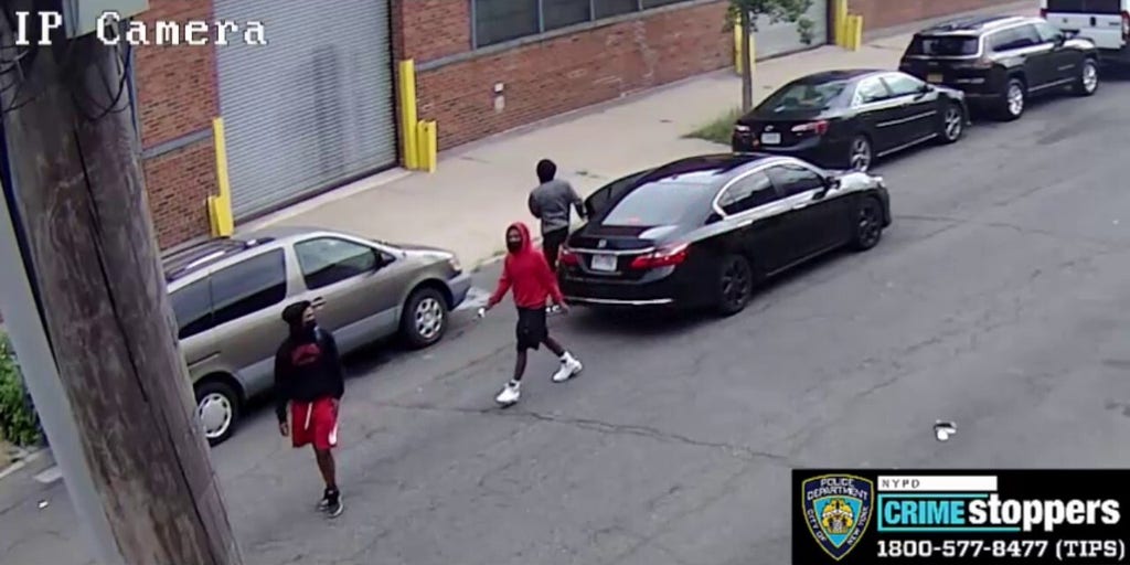 NYPD hunting for violent thieves behind attack on off-duty police ...