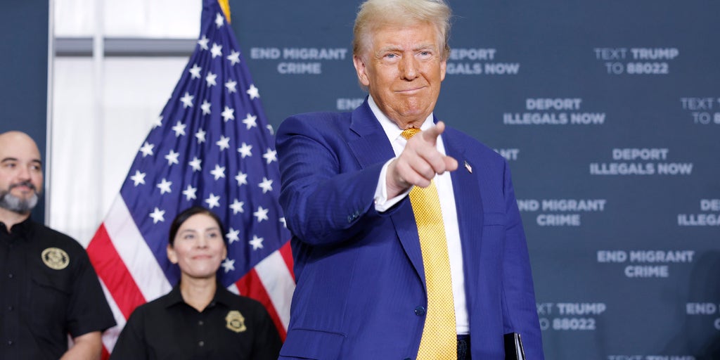 WATCH LIVE: Trump rallies supporters in battleground Michigan | Fox ...