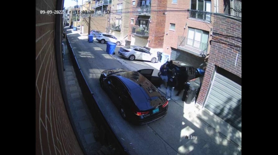 Chicago Police Ordered To Let Suspect Vehicle Get Away After Caught On